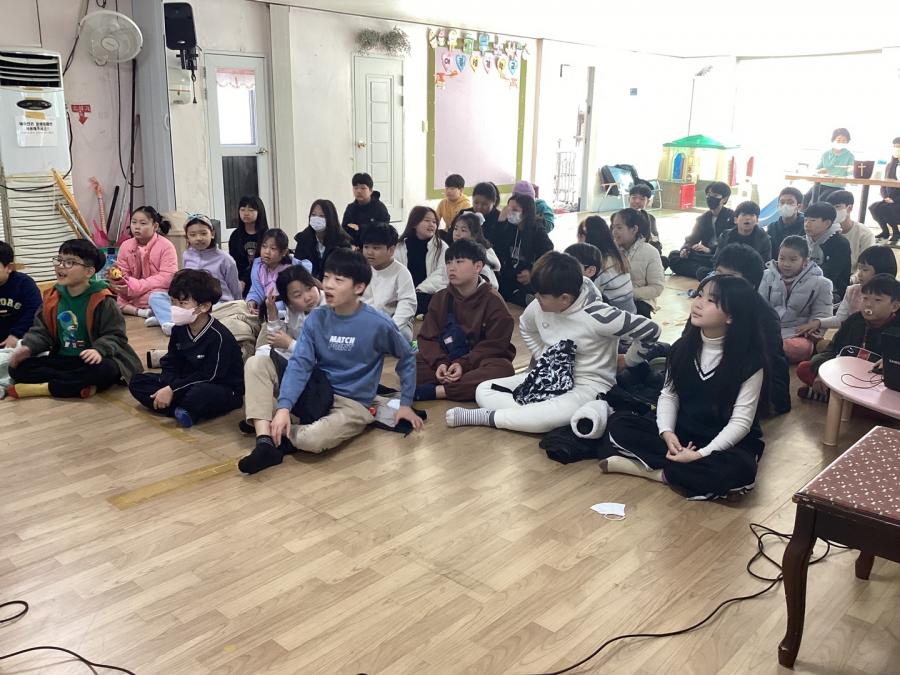 코람데오 유년.초등부 예배 (23. 11. 19) - (유년 ⦁ 초등부)갤러리 > 유년 ⦁ 초등부 > 다음세대 > 주례은성교회